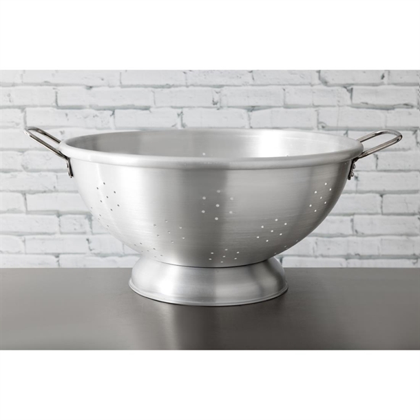 Vergiet met 2 handvatten 47cm - CJ768 - Nisbets De Leverancier voor de ...