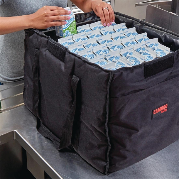 Cambro GoBag Top Loading Delivery Bag Medium - FB273 - Buy Online at ...